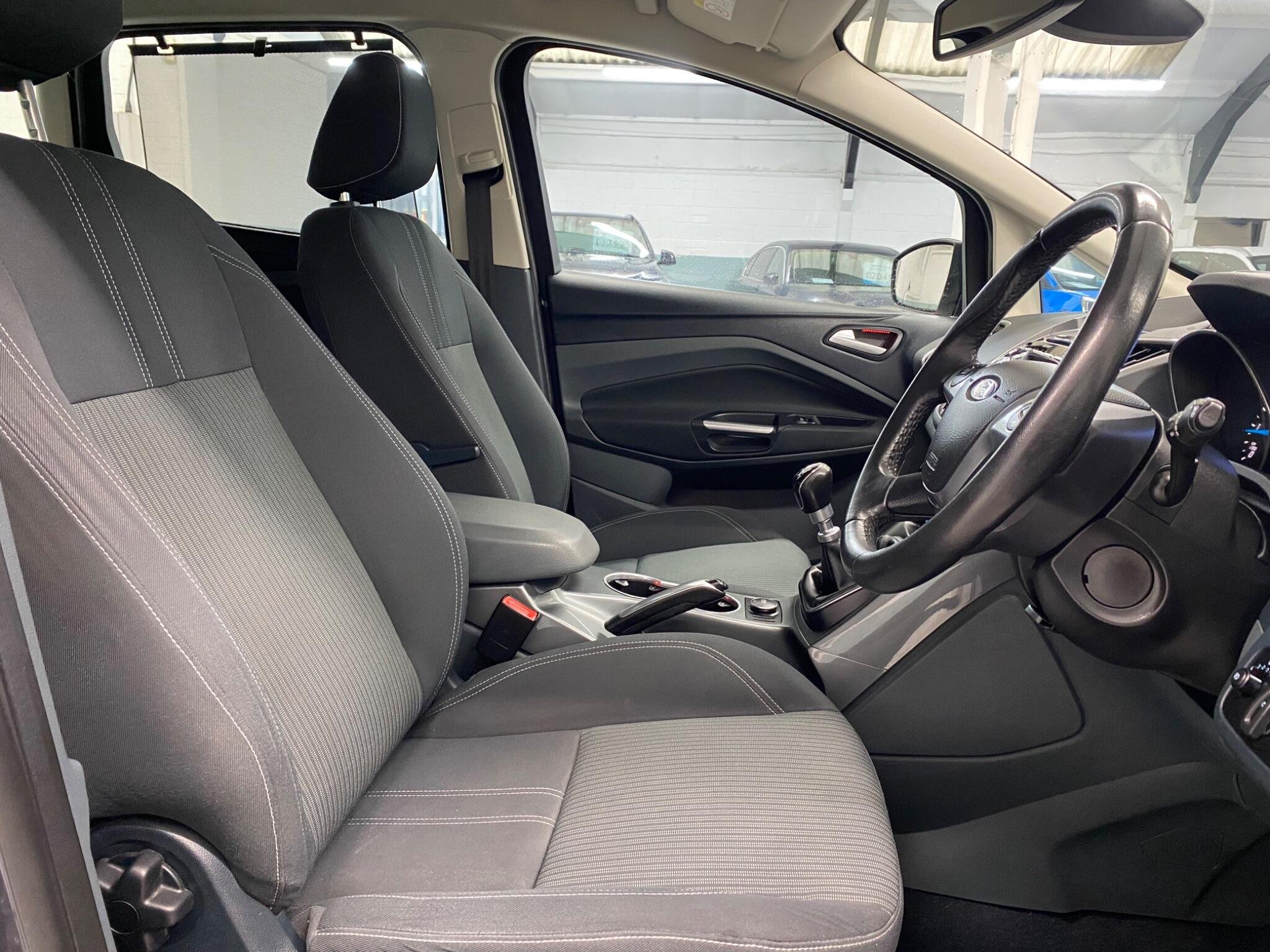 Used 2015 Ford C-MAX 1.6 TDCi Titanium Euro 5 5dr for sale in ...